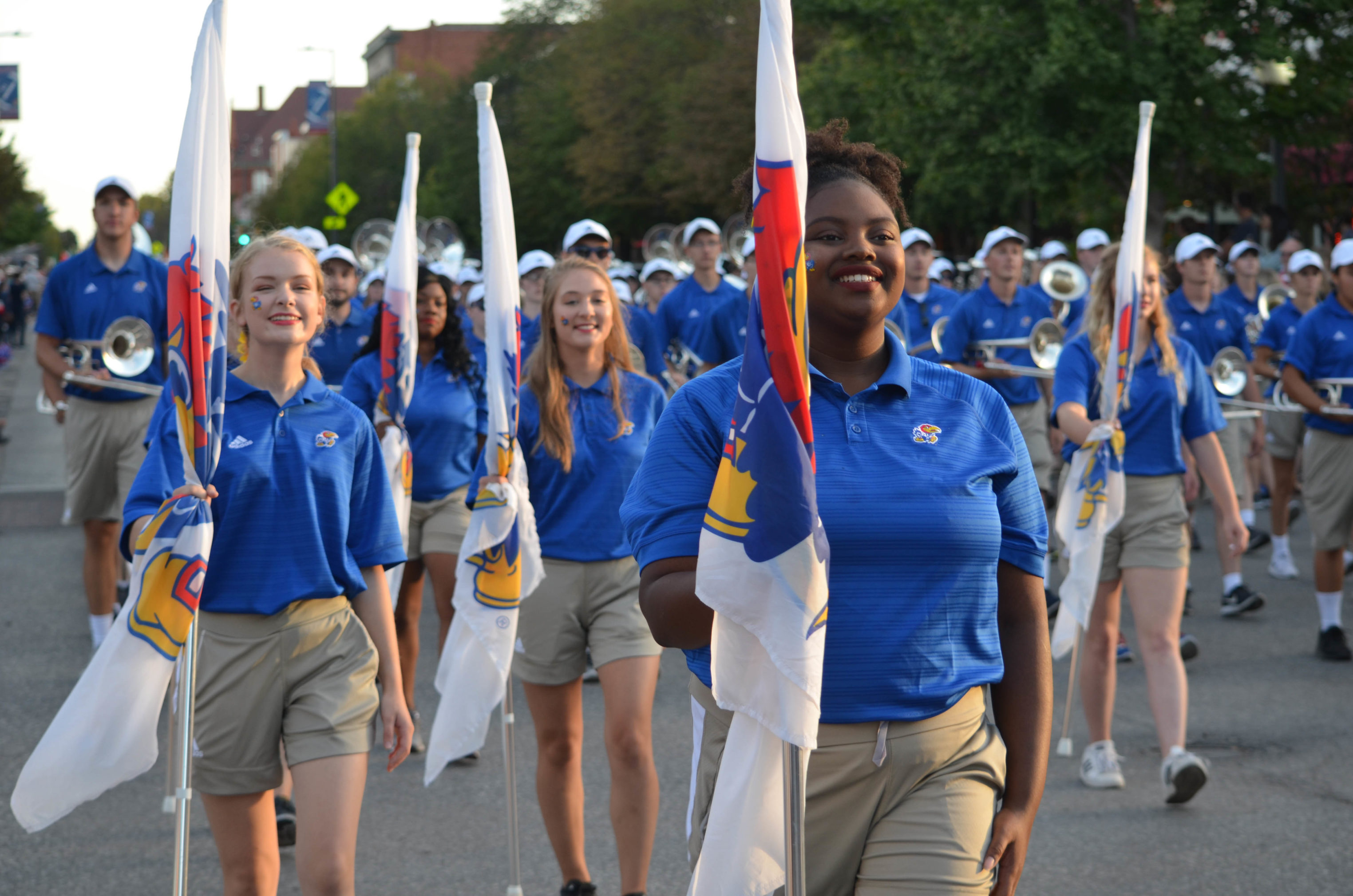Photo gallery: 2018 KU homecoming parade | News, Sports, Jobs ...